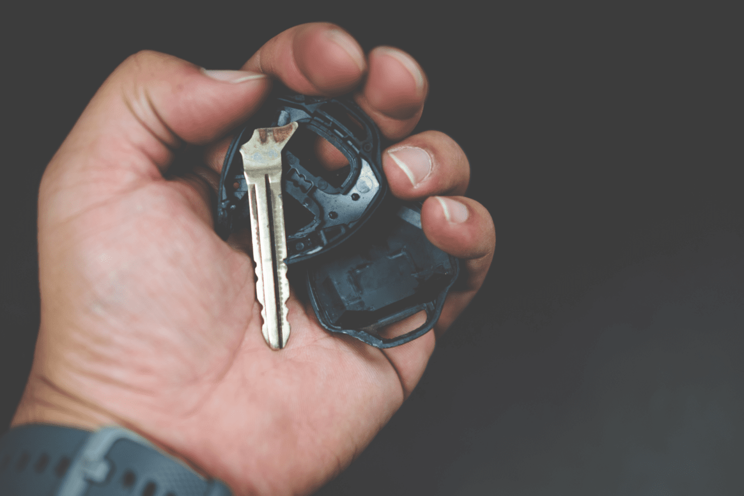 Broken Key in Ignition? Mobile Locksmiths Provide Key Cutting Solutions ...
